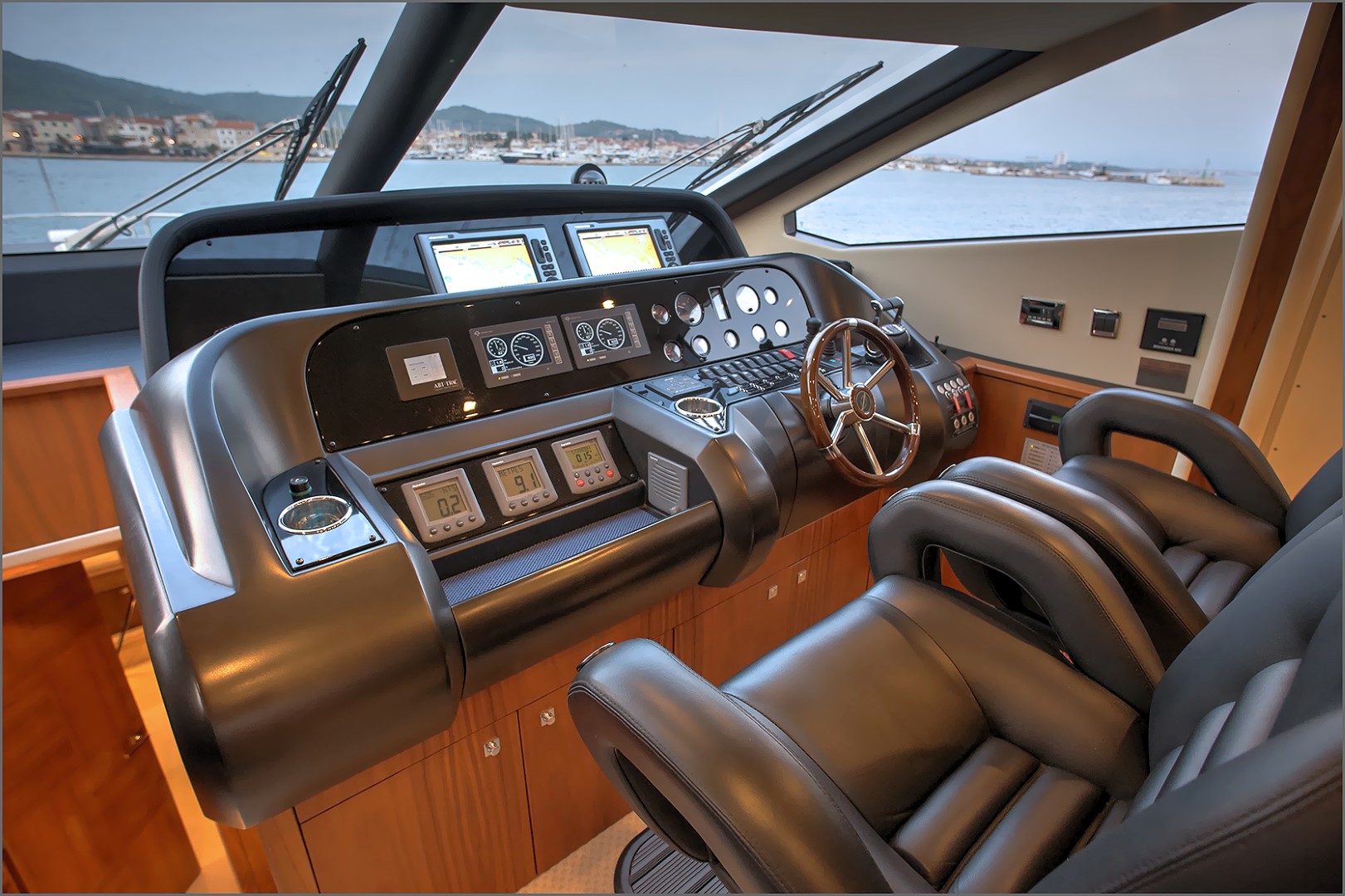 Sunseeker 80 Yacht