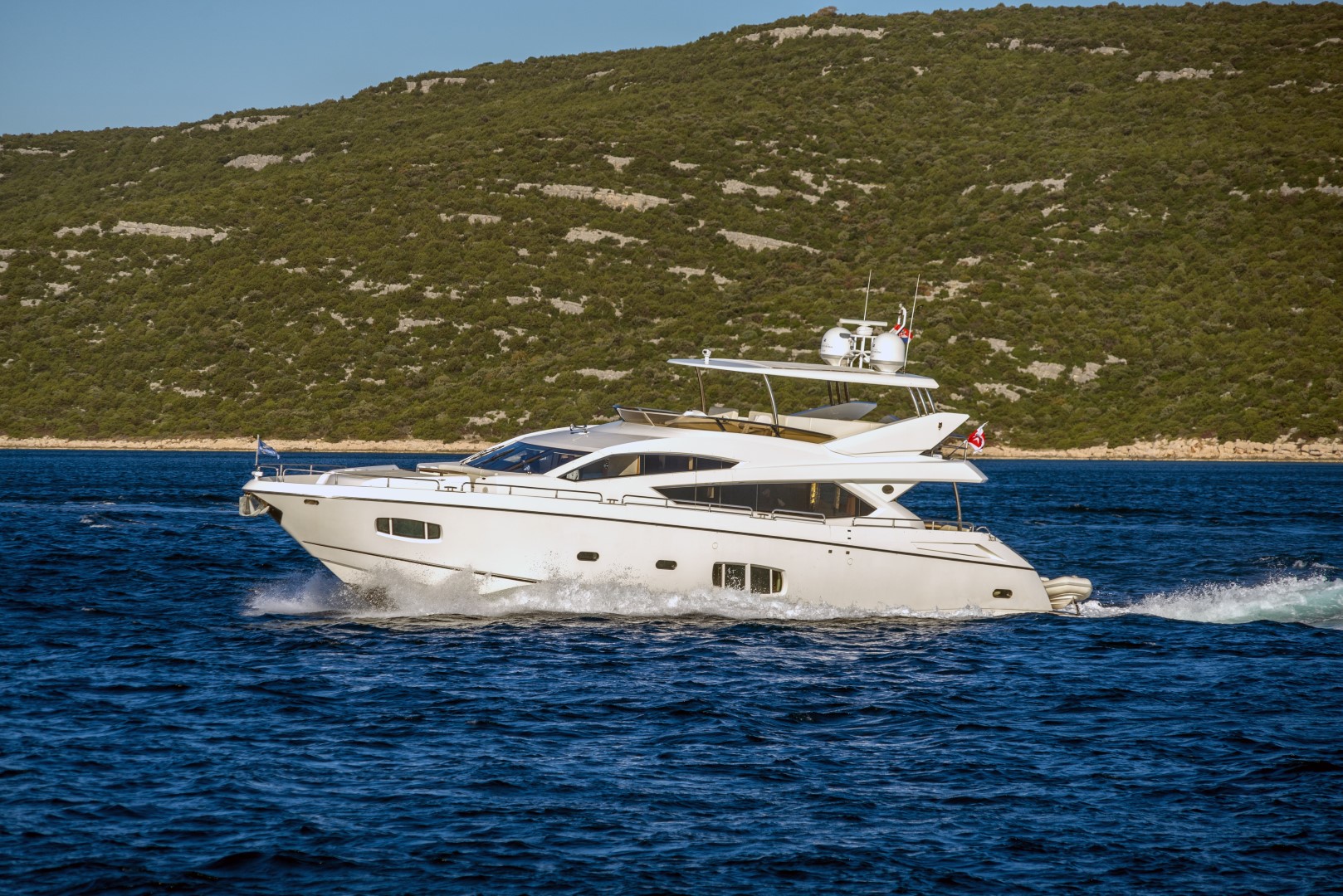 Sunseeker 80 Yacht